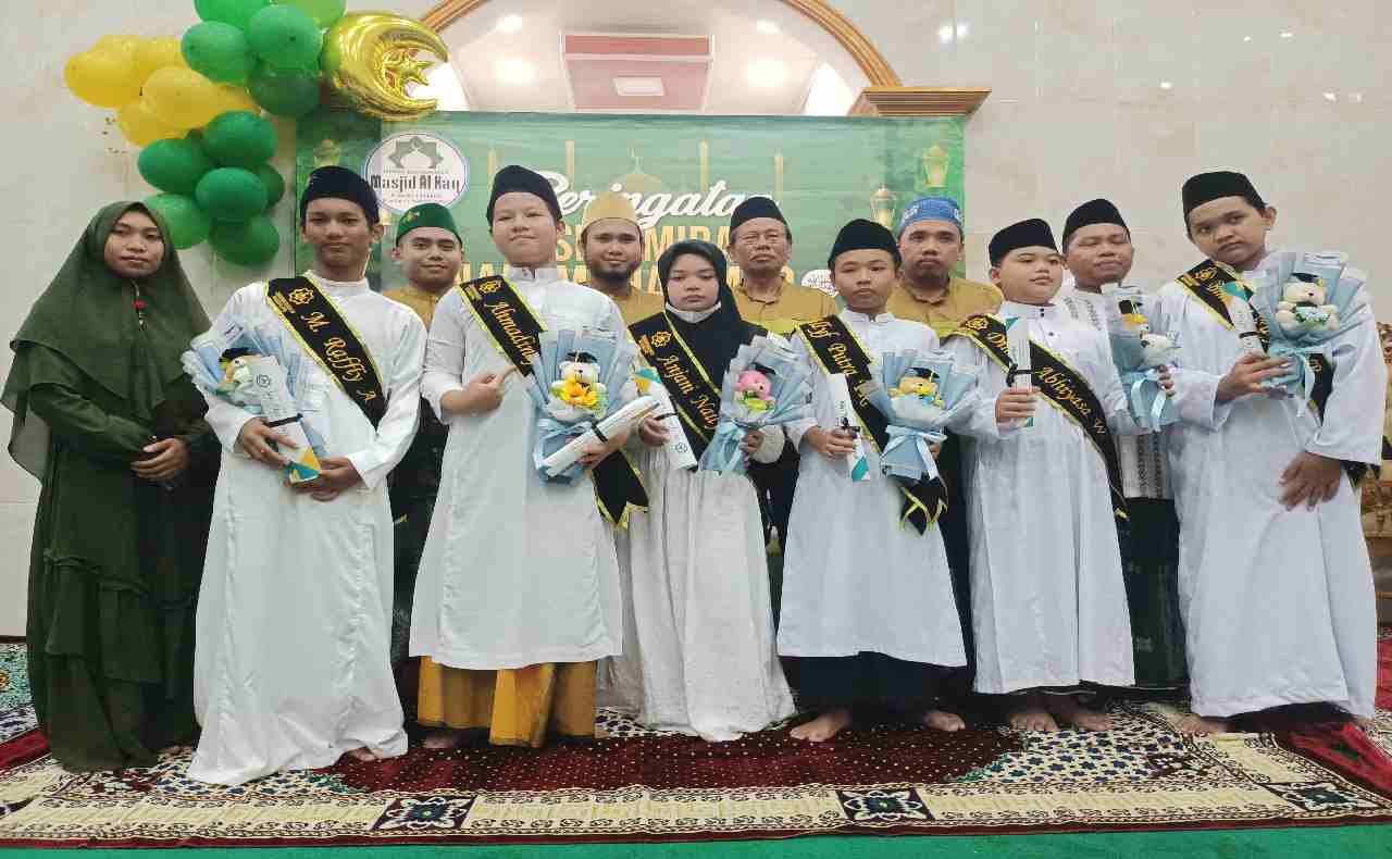 DKM Al-Haq Gelar Wisuda I dan Peringati Isra' Mi'raj - Media Berita Bangsa DKM Al-Haq Gelar Wisuda I dan Peringati Isra' Mi'raj - Media Berita Bangsa
