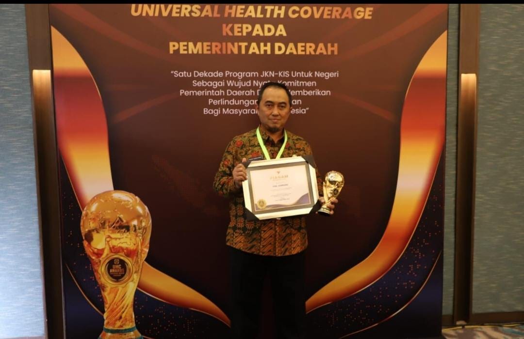 Wapres Ma'ruf Amin Apresiasi Daerah Berprestasi di UHC Awards 2024: Bukti Nyata Komitmen ...