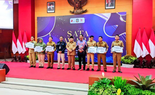 Wali Kota Blitar Santoso, Buka Sata Award 2024 - Media Berita Bangsa