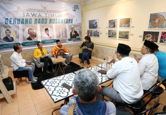 Khofifah-Emil Kembali Pimpin Jatim, Mampukah Wujudkan "Gerbang Baru Nusantara?" - Media Berita ...