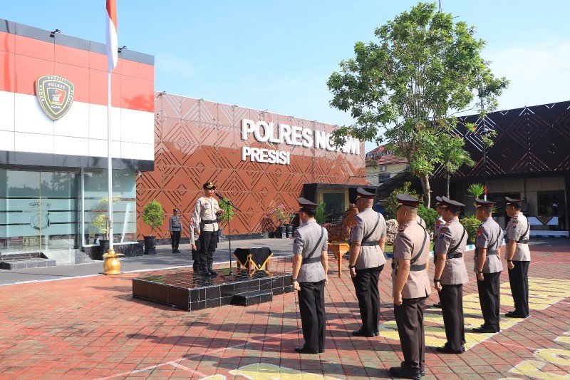 Kapolres Pimpin Upacara Sertijab Pejabat Utama dan Kapolsek Polres ...