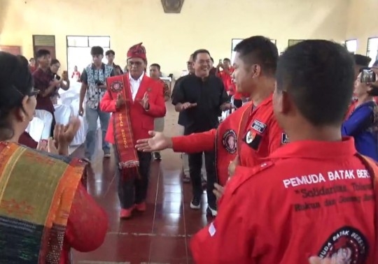 Pemuda Batak Penuhi Gedung Juang Jombang, Rayakan Bona Taon dengan ...