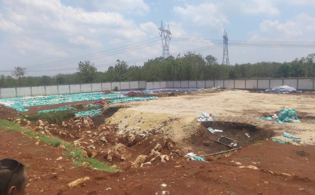 Warga Desa Kunci Dander, Minta DLH Uji Sempel dari Gudang Limbah ...