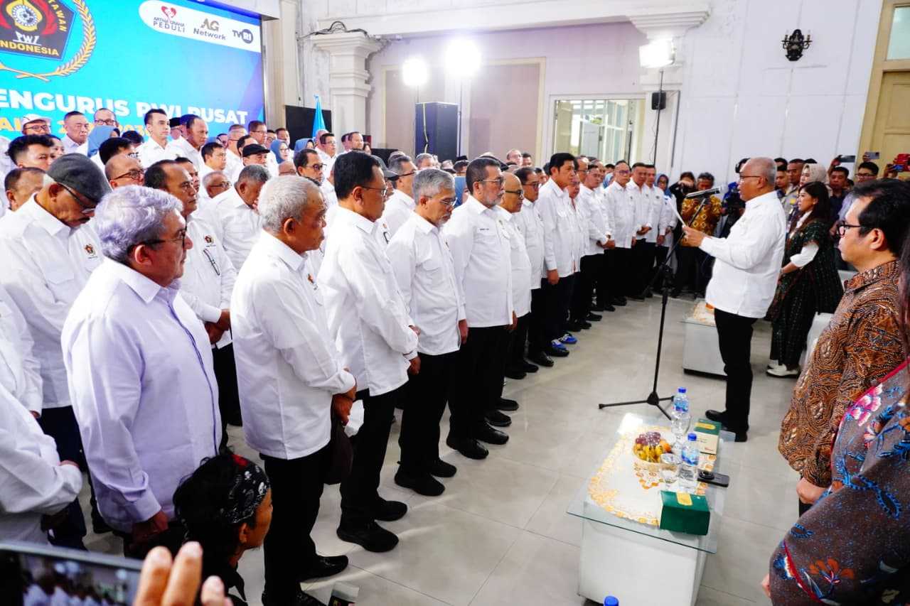 Pengurus PWI Pusat 2025-2030 Resmi Dikukuhkan di Monumen Pers Solo ...